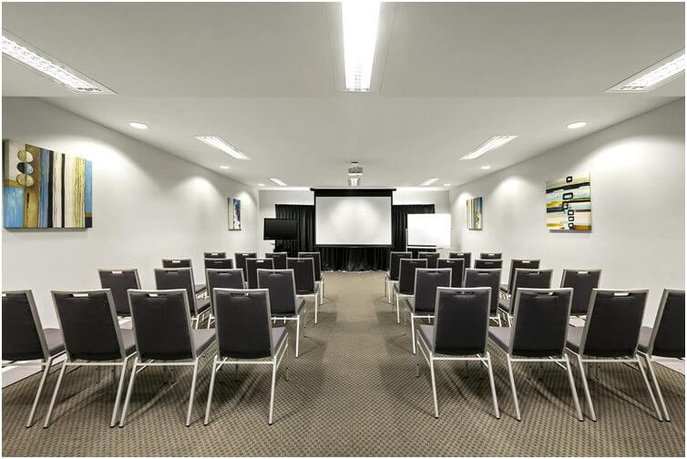 ‘8’ Tips to Book a Conference Room for Meetings! - Area19Delegate